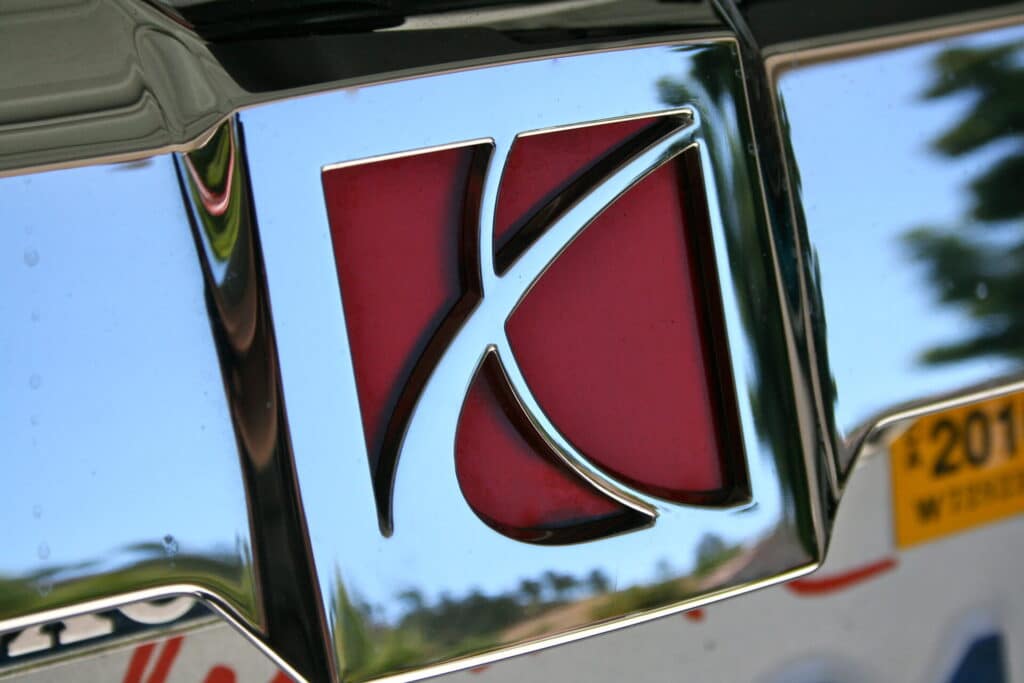 18 Car Brands That Disappeared and Why They Failed